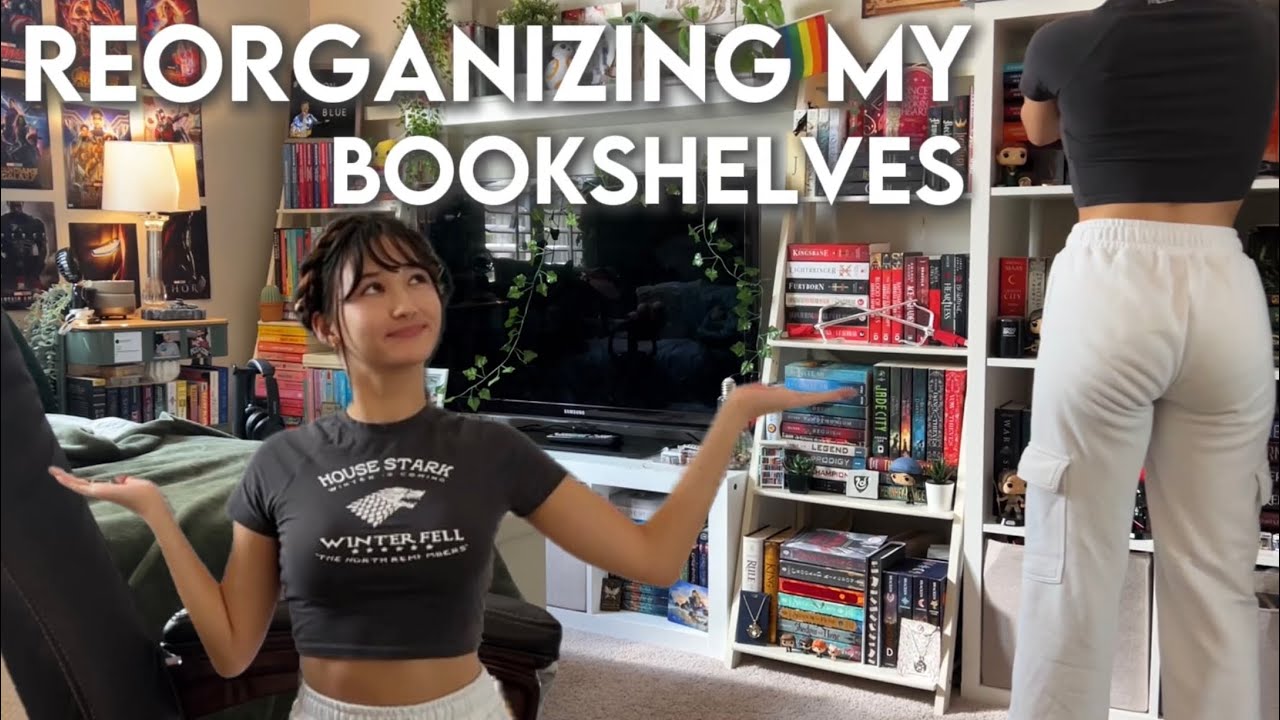 Reorganize my bookshelves with me! 📚🤍(organizing, decorating, and a ...