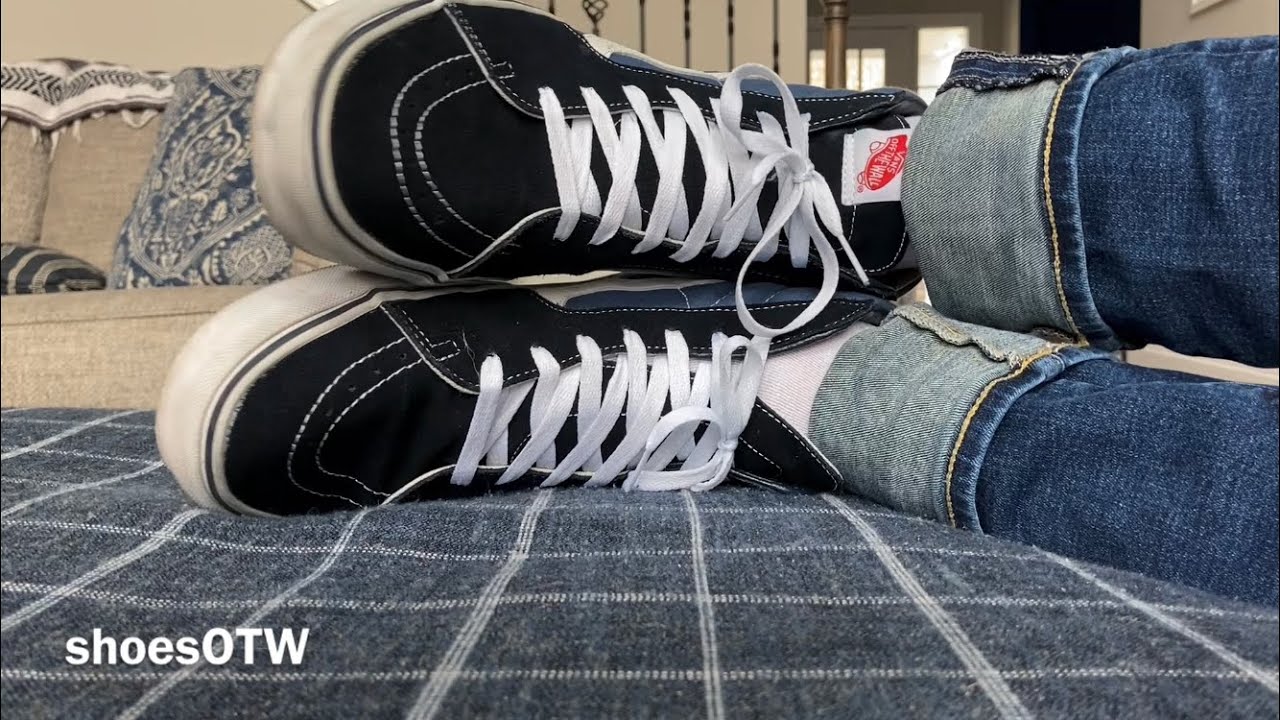 Toe wigging in vans sk8 hi shoeplay - YouTube