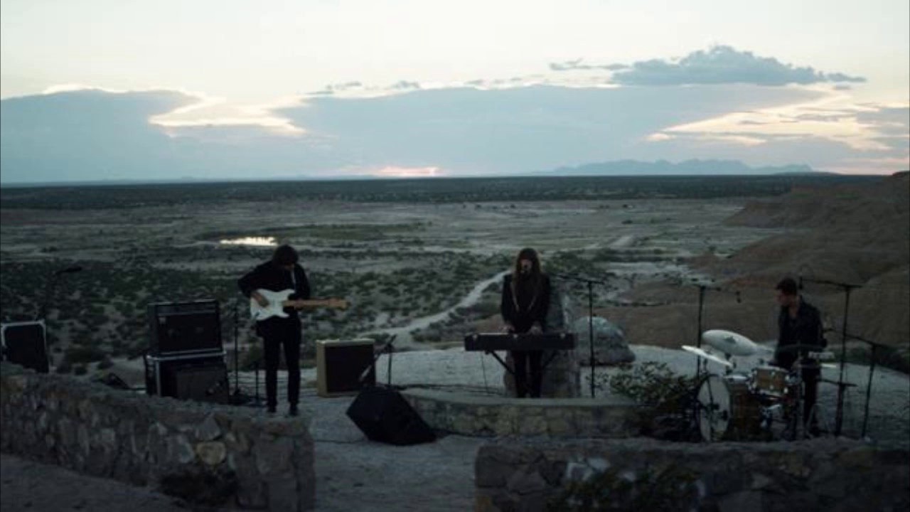 Beach House - Days of Candy (Sub español) - YouTube