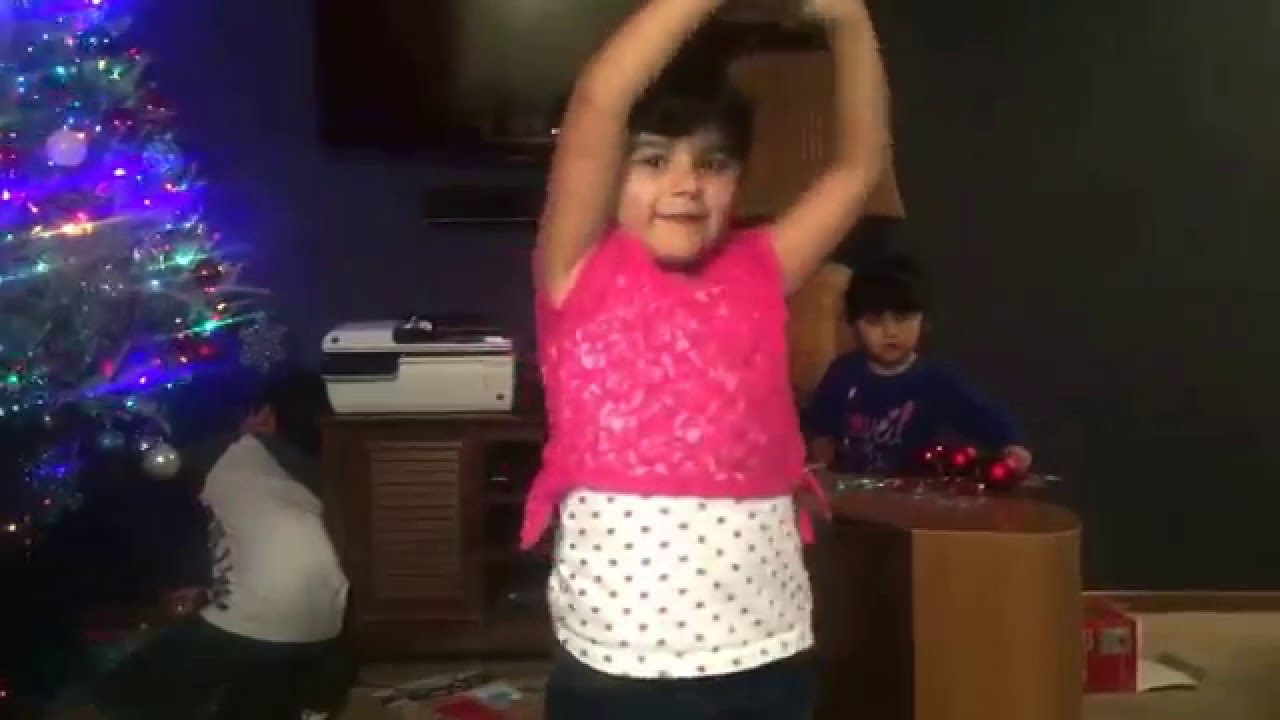 Little Lexie and her Christmas tree story - YouTube