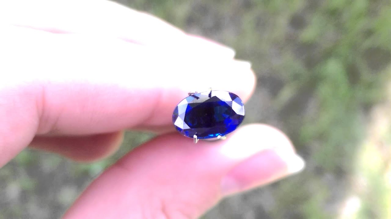 Royal Blue Nepalese Kyanite Gemstone from KGC - YouTube