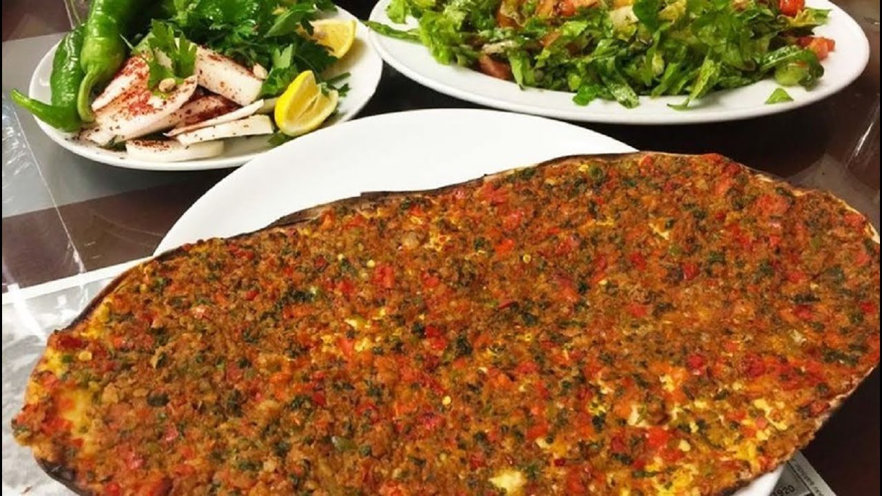 Antep Usulü Lahmacun İçi Nasıl Hazırlanır ? Taş Fırında Lahmacun Farkı ...
