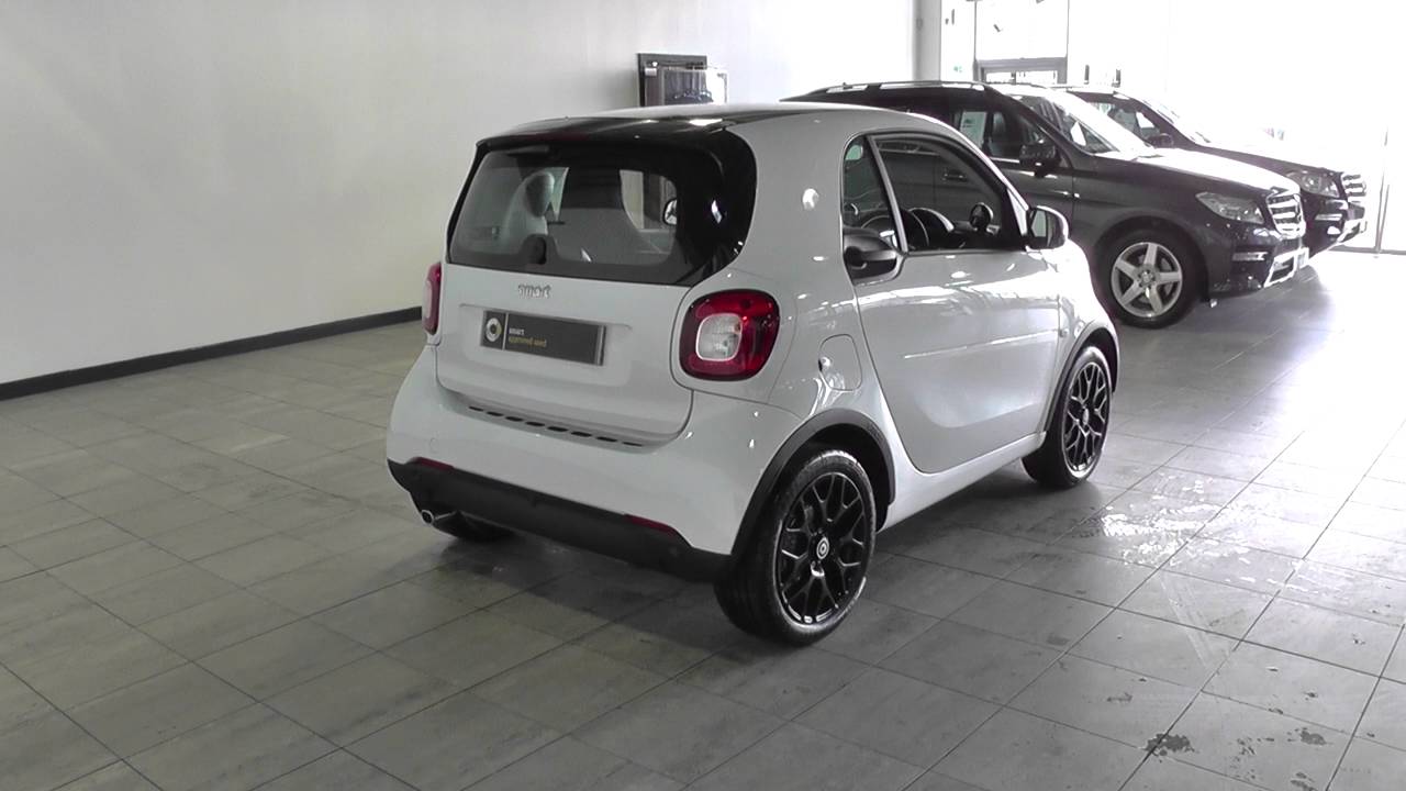 Smart smart fortwo smart fortwo coupe 52kW edition white U45547 - YouTube