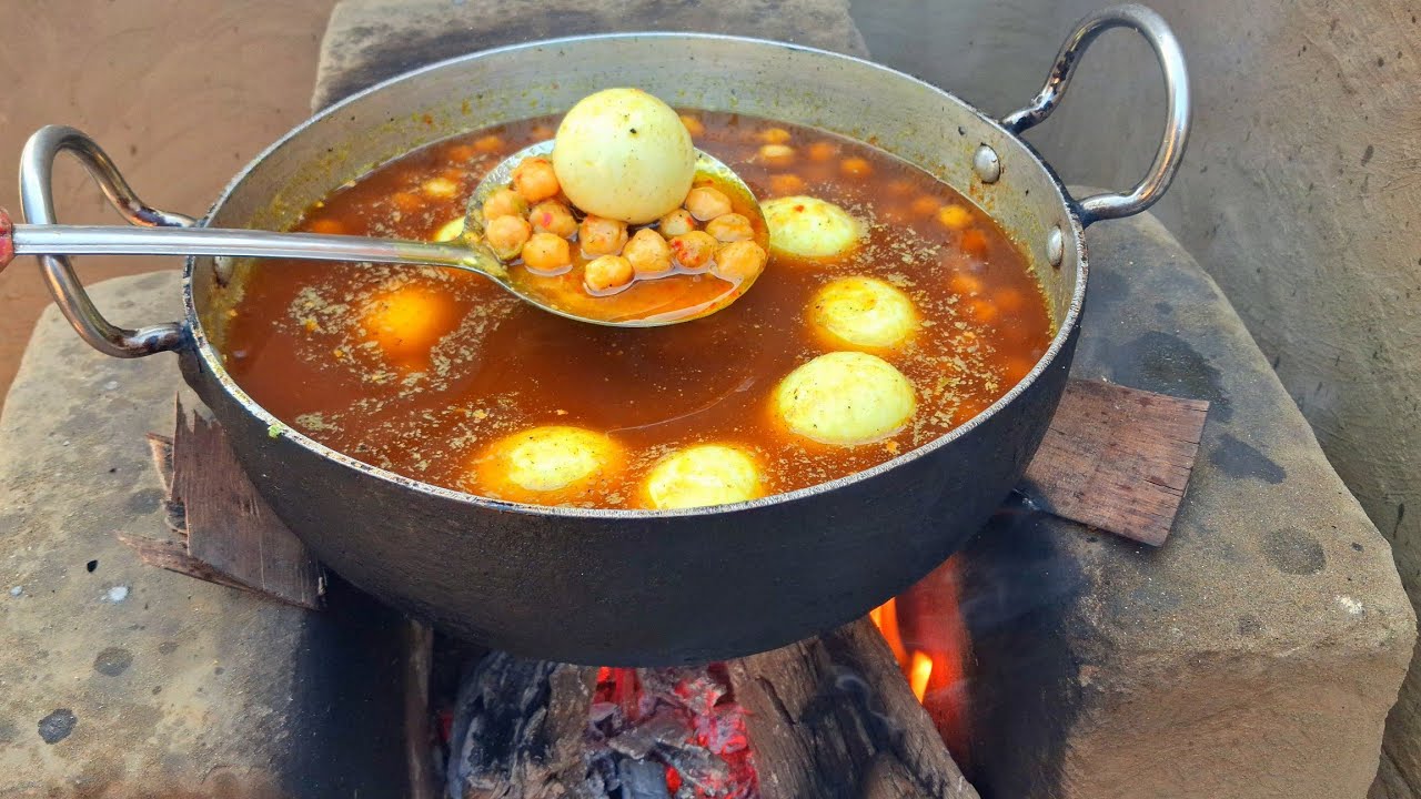 Most Famous Lahori Chane Anda Recipe | नाश्ते वाले चने | Lahori Anda ...