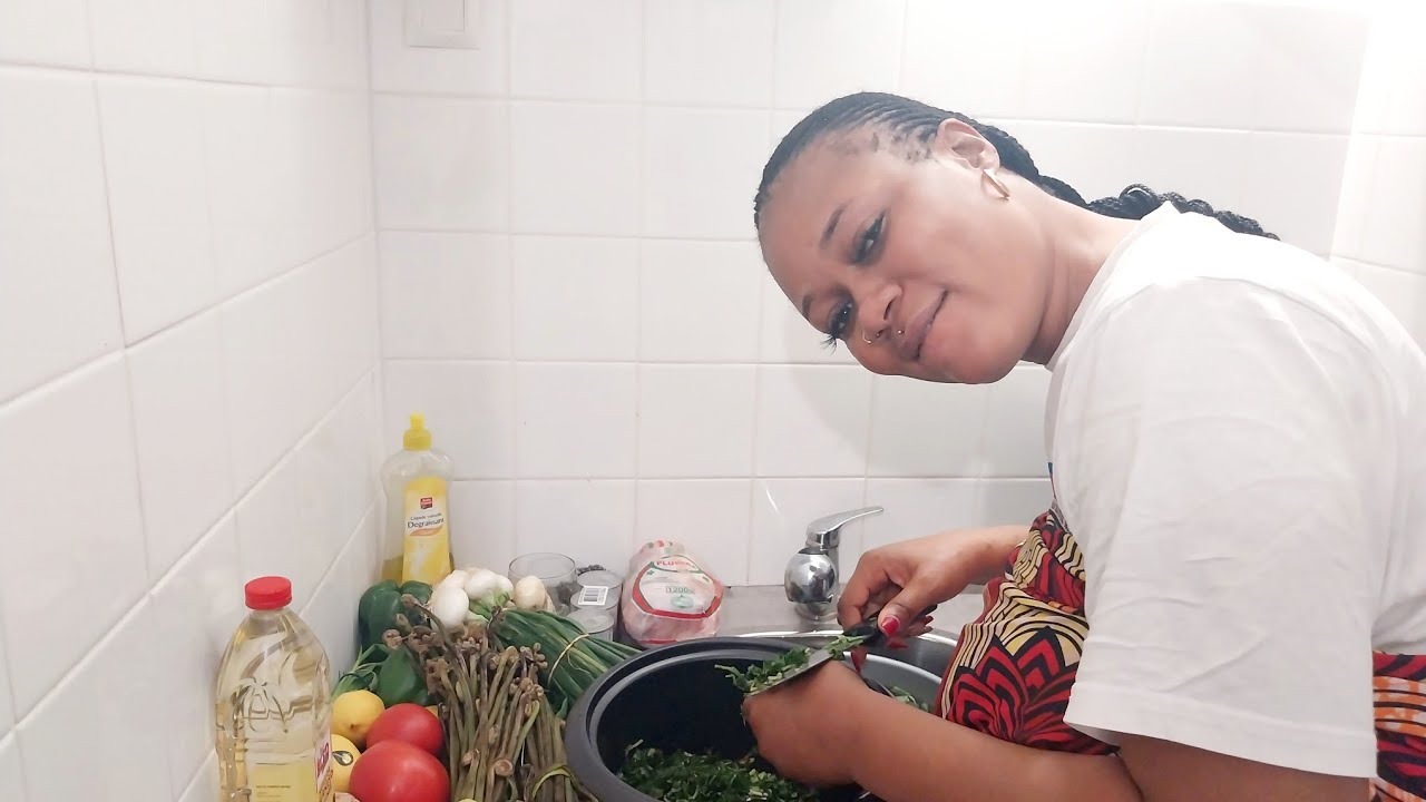 Barcelone nous montre comment préparer le misili batia mwamba🍜🍝🍜🍝🧈🍝🍜🍜 ...