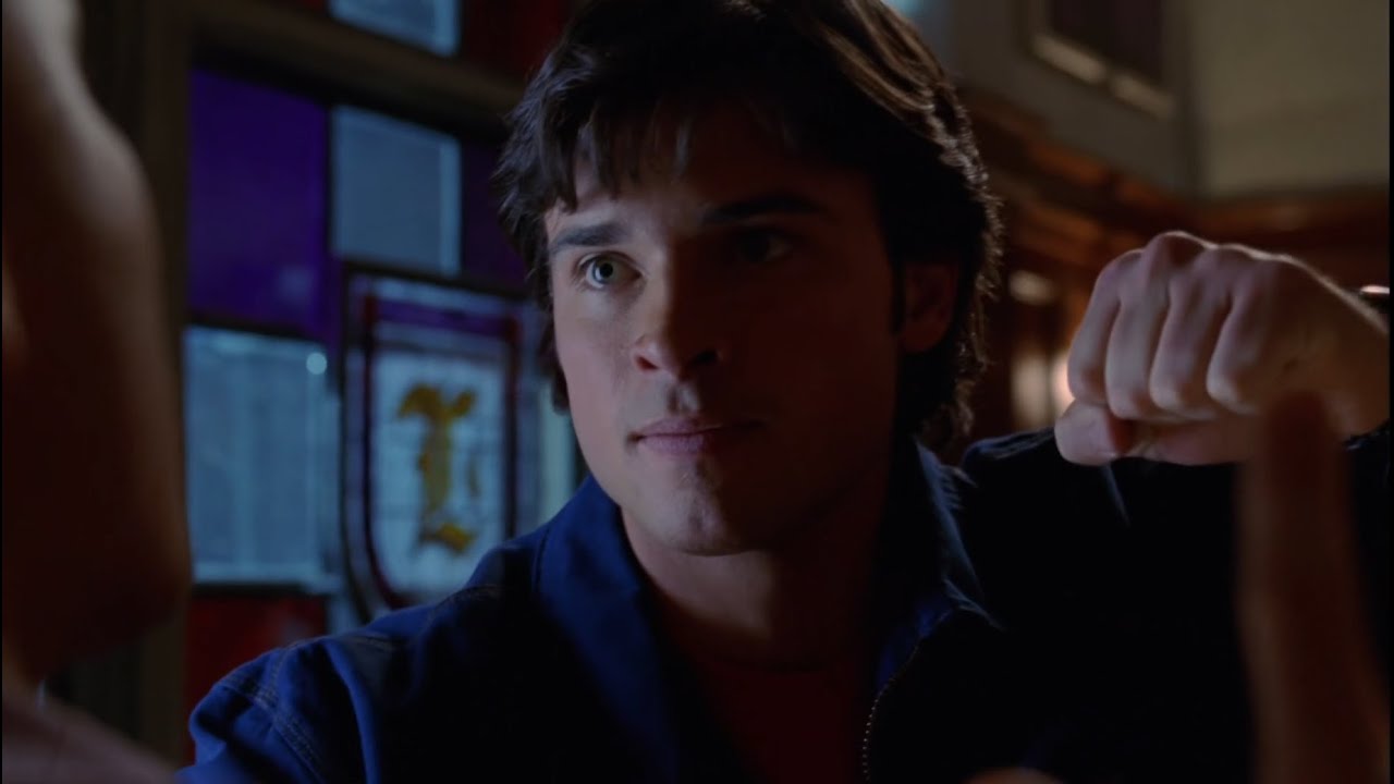 Chloe ayuda a Clark a Librarse de la Hipnosis de Simone | SMALLVILLE ...