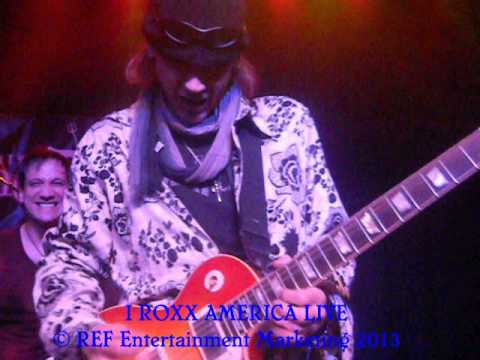 JIMMY CRESPO Guitar Solo Las Vegas I ROXX AMERICA - YouTube