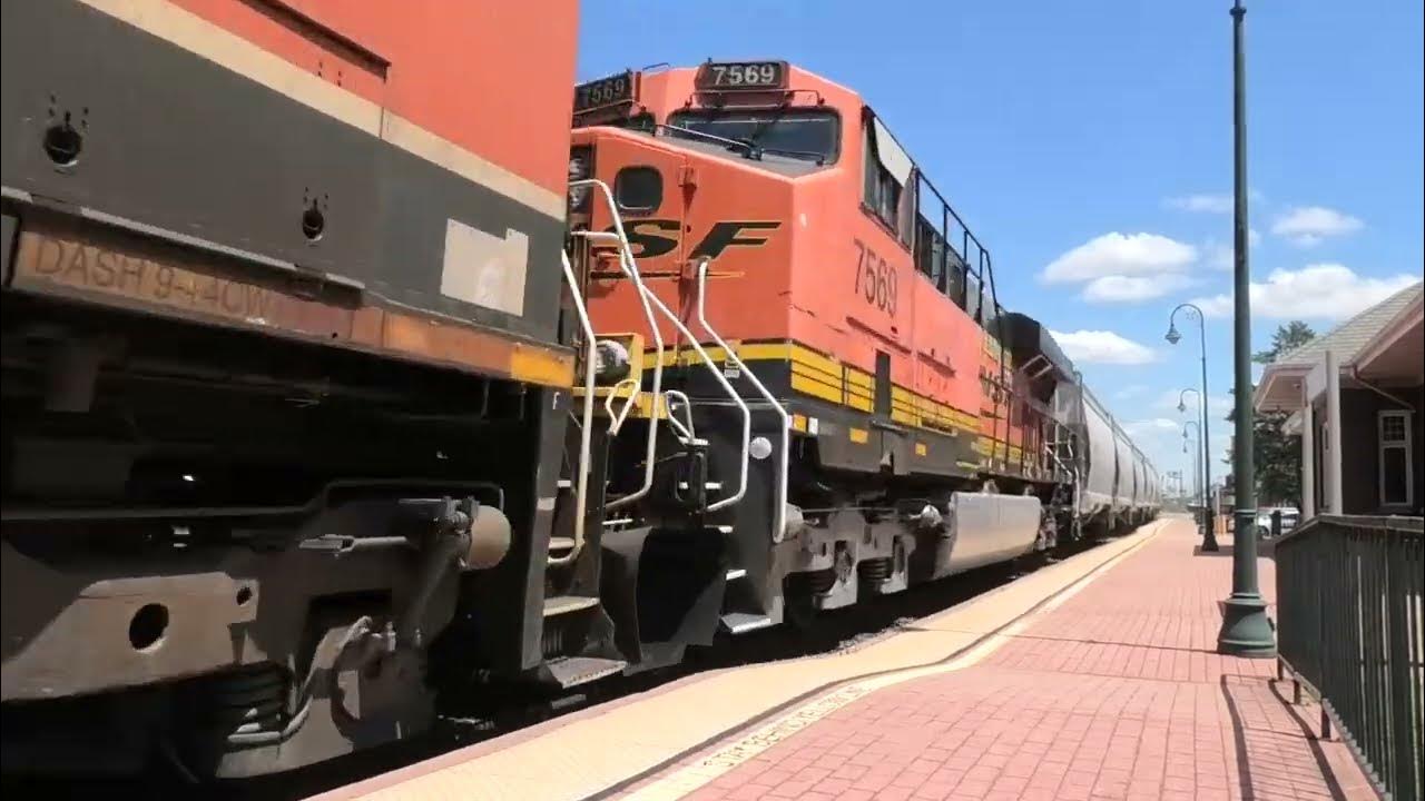 BNSF 8765 West in Princeton, IL 5/22/24 - YouTube