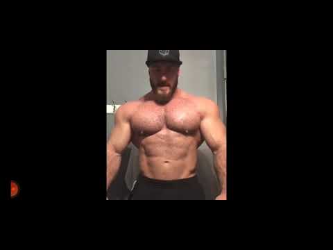 Antoine Vaillant flexes his muscles - YouTube