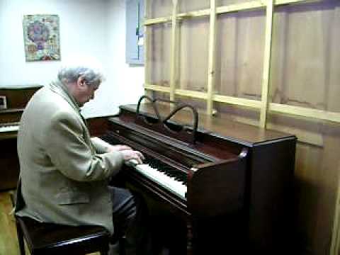 Cable Nelson Spinet Piano - YouTube