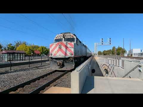 Caltrain JPBX 4005 Cab Car leading 229 Train at Santa Clara Station #caltrain - YouTube