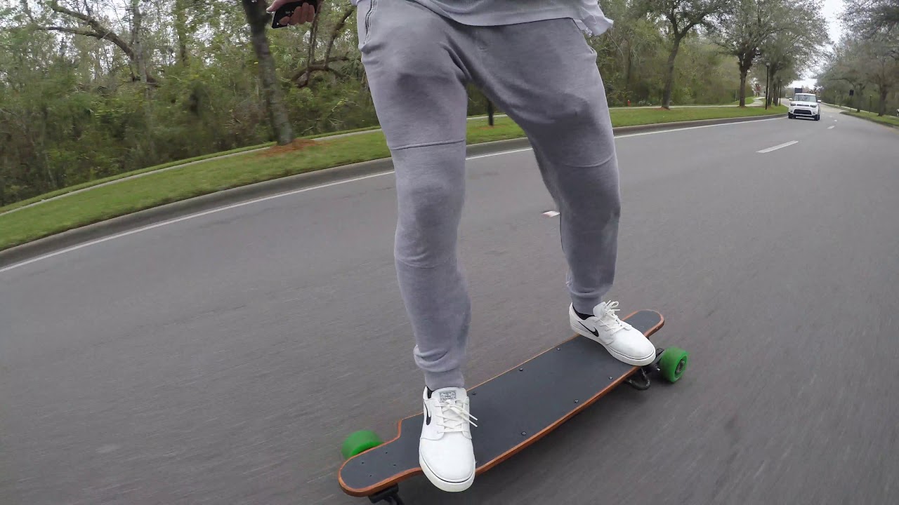 DIY Electric Skateboard 40+mph ride, passing cars - YouTube