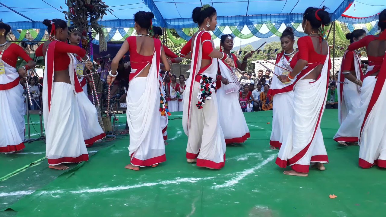 susta 1 baruwa ko tharu dandiya dance in baruwa bazaar - YouTube