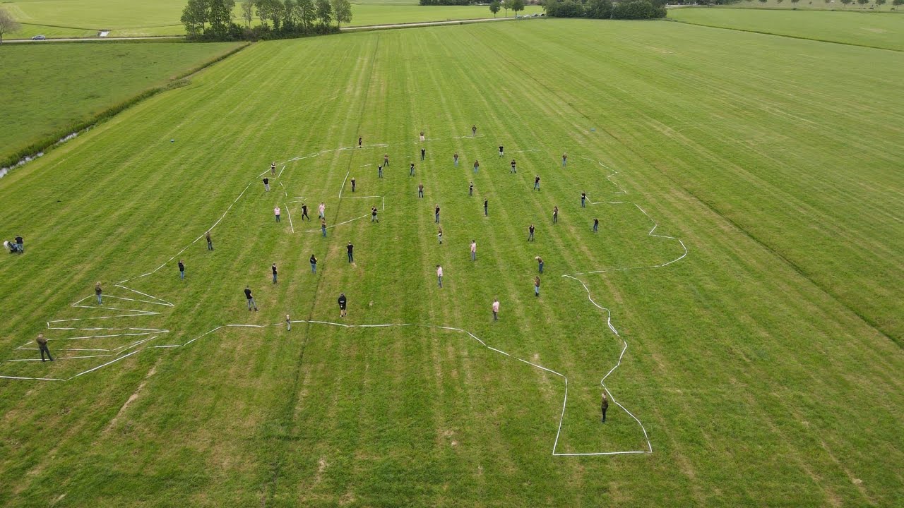 NAJK - Nederland loopt leeg - YouTube