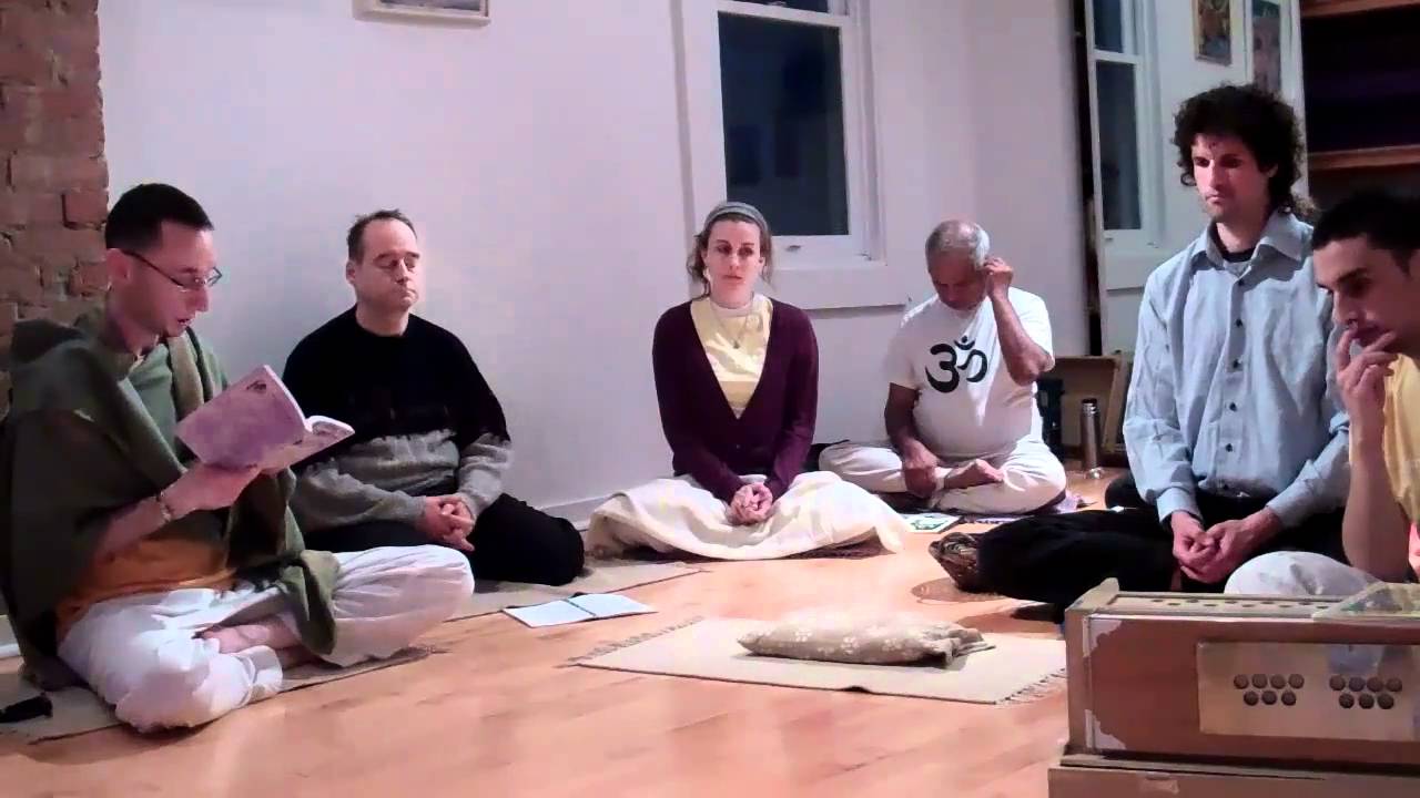 Sivananda Yoga Vedanta Centre Toronto - Satsang - Group Medi - YouTube