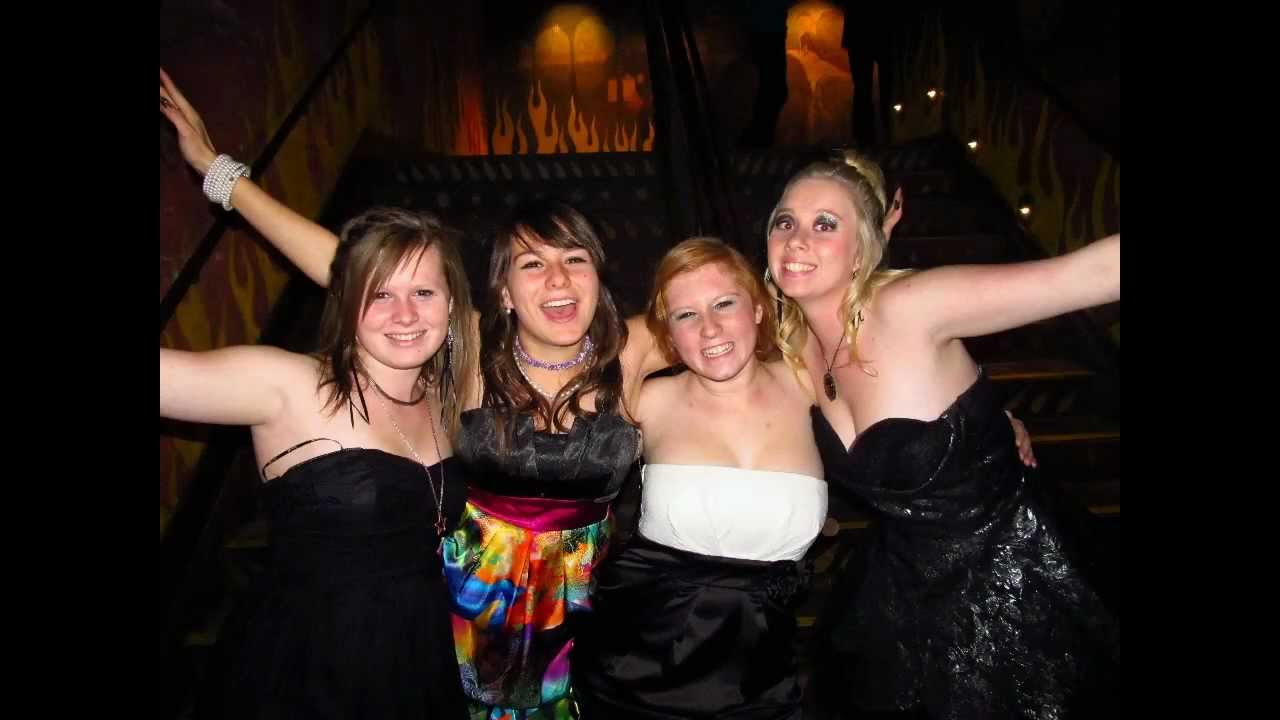 Girls Night On The Town - YouTube