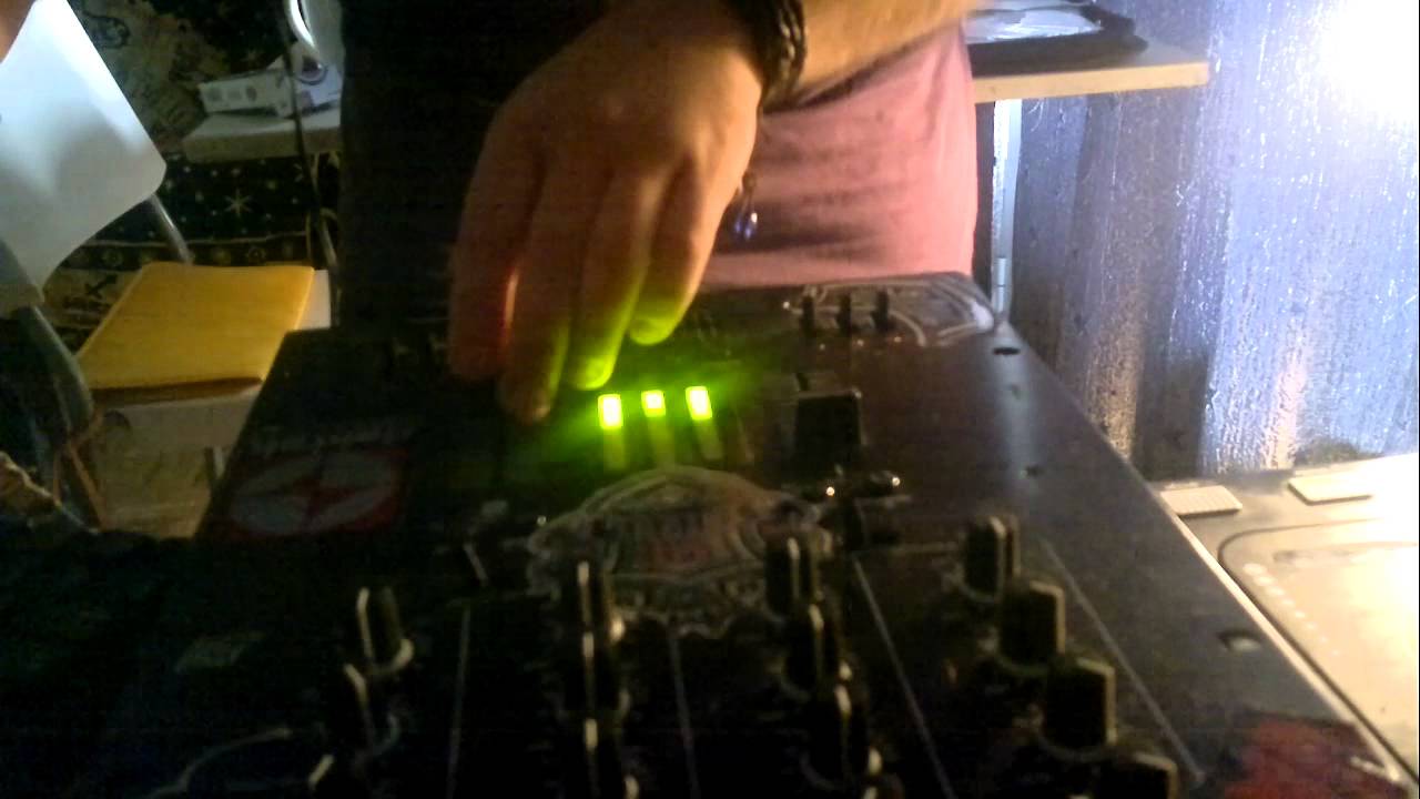 deathEpticons -dubstep 15minds mix (dj CANNON) - YouTube