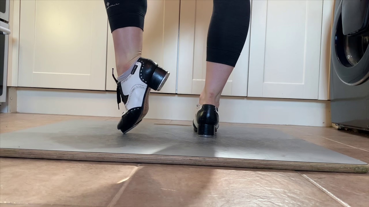 CJ Dance - 3 Beat Paddles Combo - YouTube