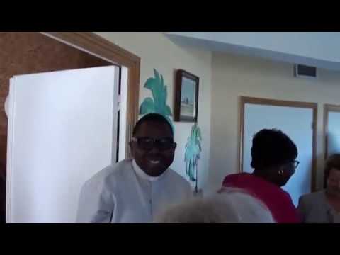 Évènementiel : Extraits de la Messe d'installation du Père Raymond AGBO ...