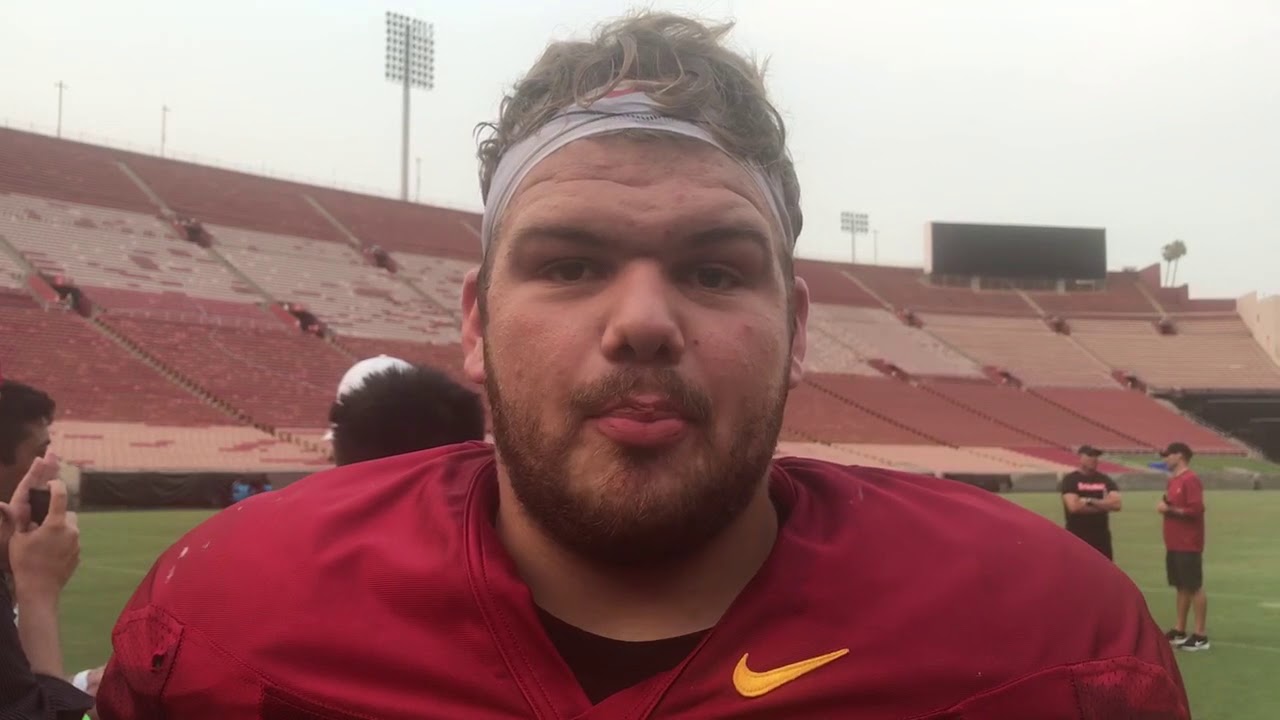 USC freshman OL Justin Dedich quickly progressing - YouTube