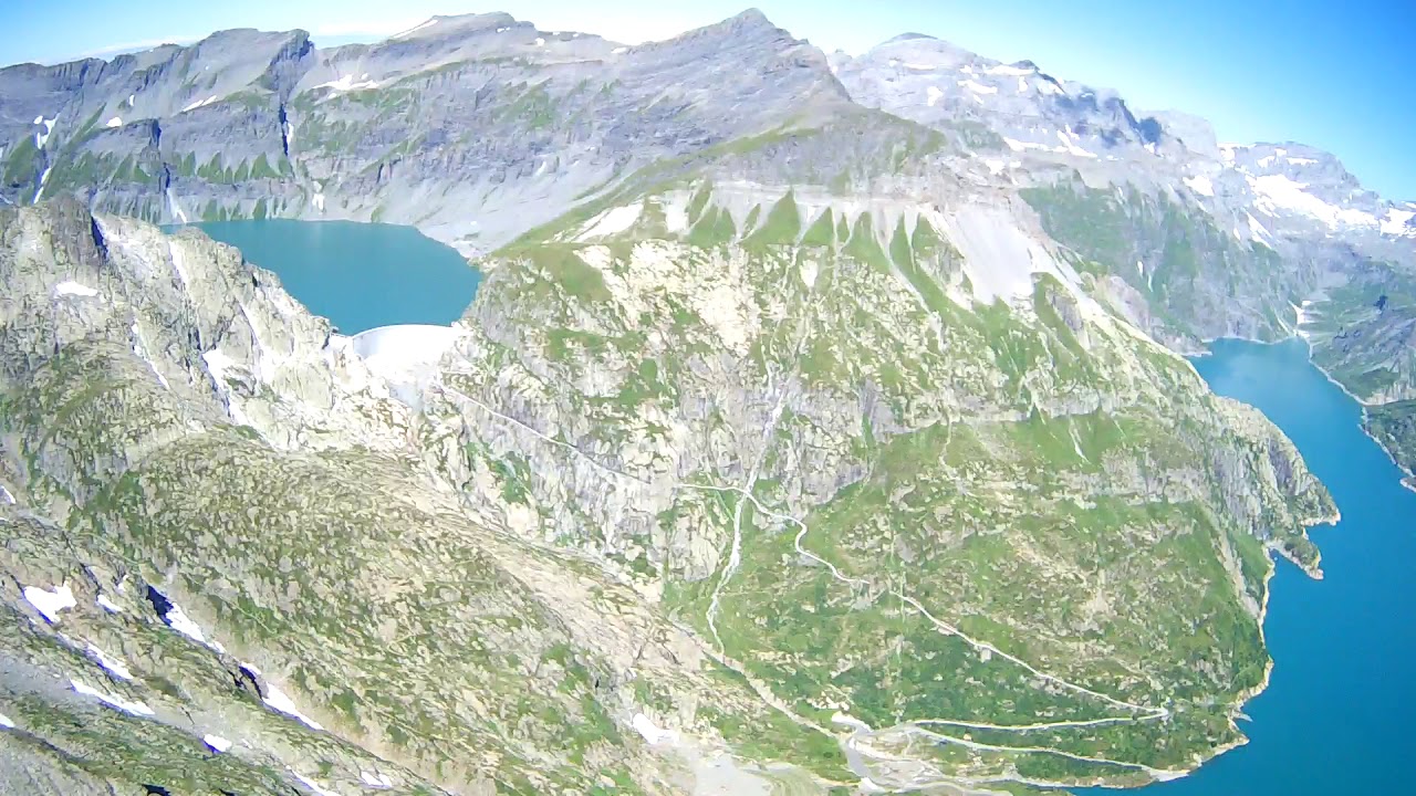 PERRONS AIRY TRAVERSE - YouTube