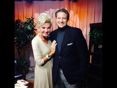 Yolanda Style & Glamour with Rictor Noren - YouTube