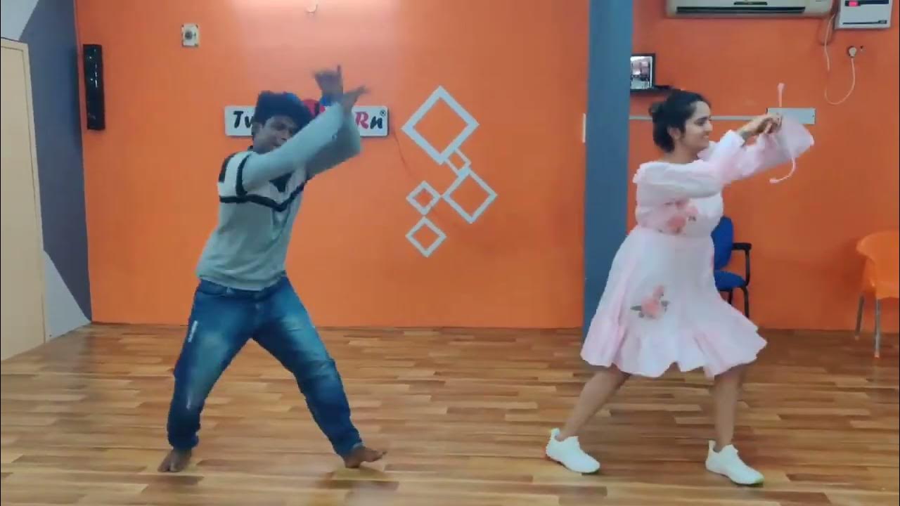 Radhikapreethi mass dance🔥|Pottu thakku song dance performance 😍|#rrtiktok #radhikapreethi - YouTube