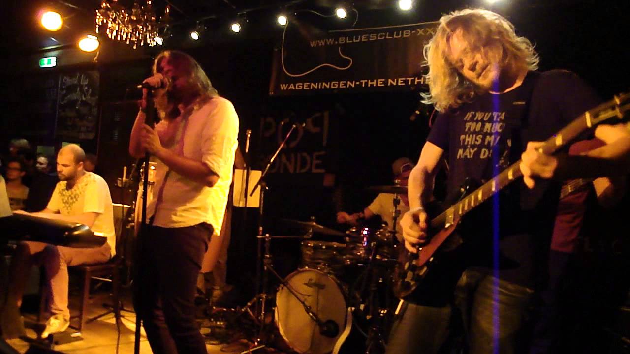 Sunday Zombies & the Brain live @ Popronde, Wageningen, Holland 02-10 ...