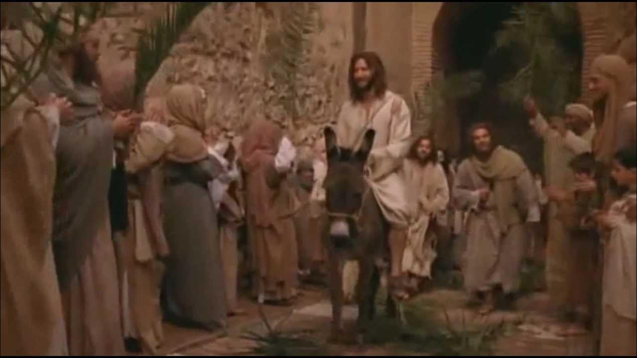 Jesus triumphant entry into Jerusalem [Palm Sunday] - YouTube