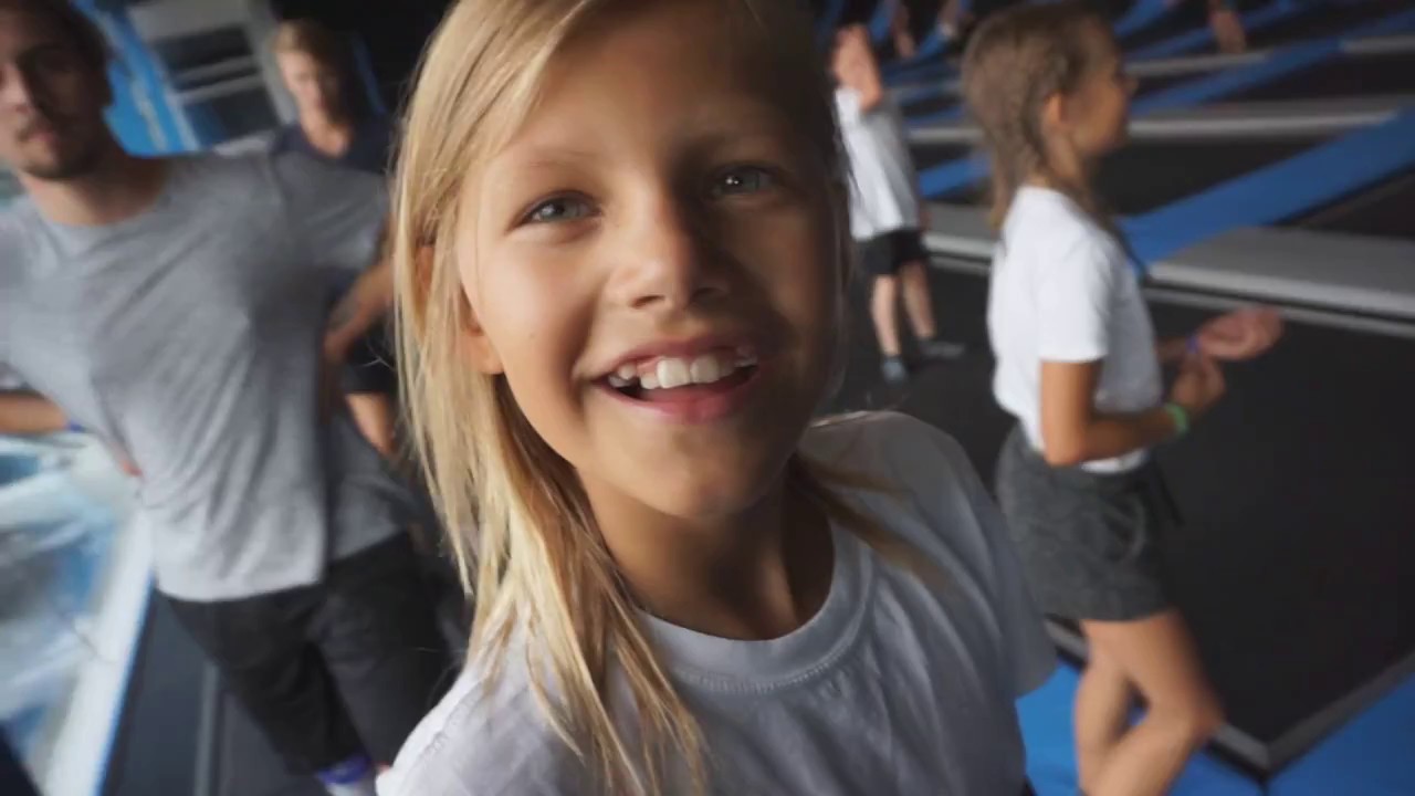 Trampolin-Halle Hannover (Superfly) Trailer, Eindrücke und Backflips ...