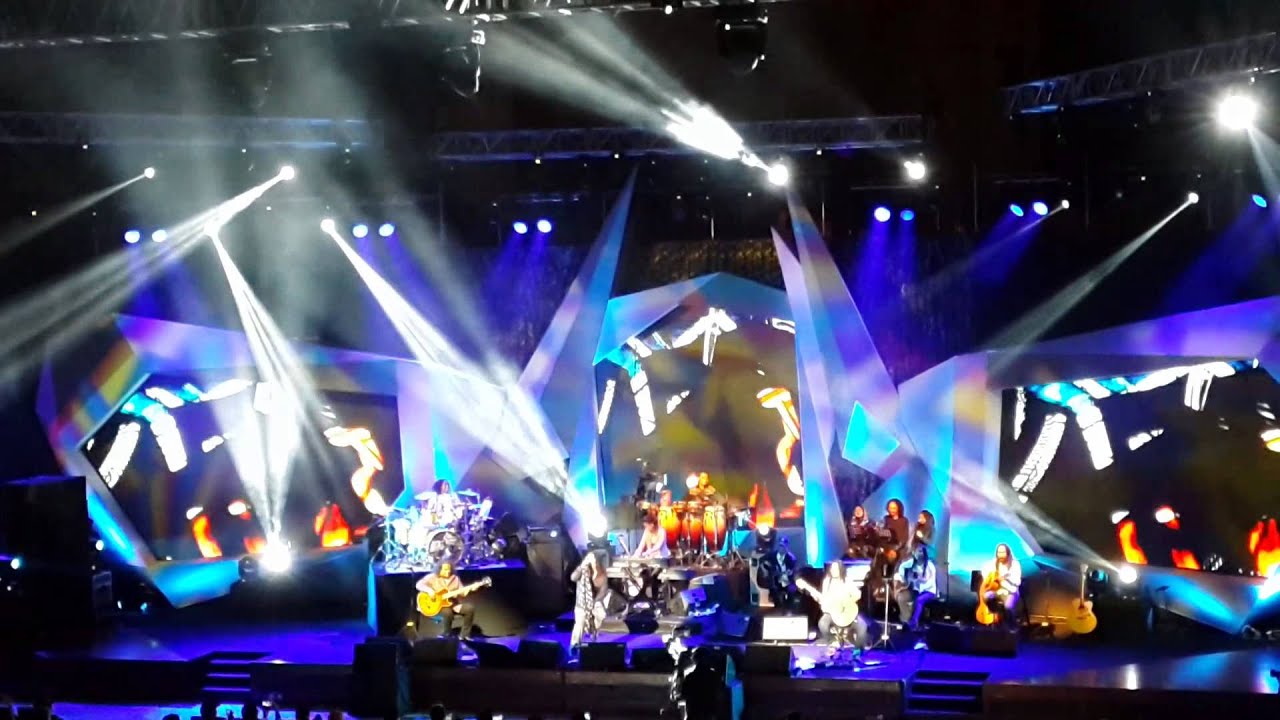 Wings Concert "Unplugged" @ PICC - YouTube
