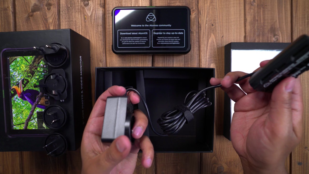 Atomos Shinobi Unboxing - YouTube