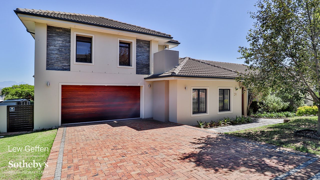 Exclusive with mountain views in upmarket estate | Lew Geffen Sotheby's ...