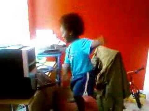 baby dancing - stookie - YouTube