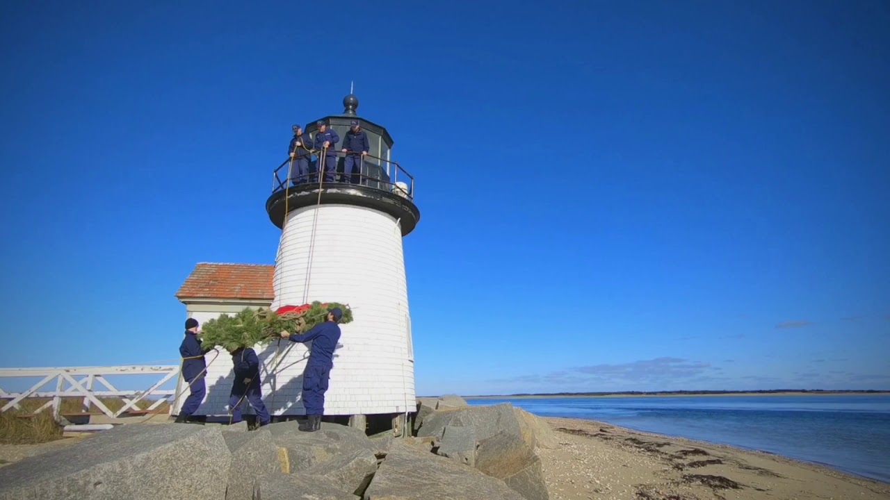 Brant Point Lighthouse Wreath - YouTube