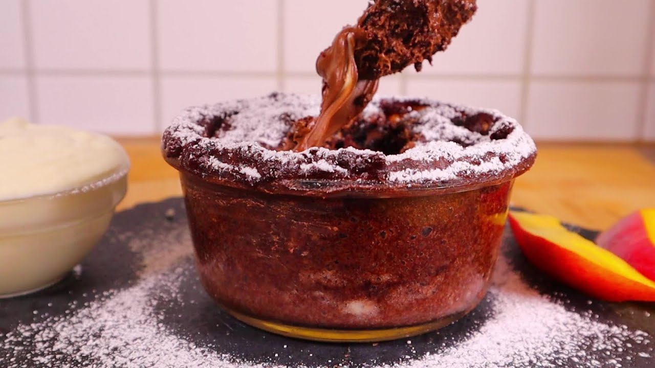 1 Minute Perfect Chocolate Mug Cake in Microwave! - YouTube