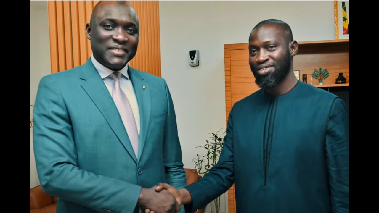 Vidéo Audience du DG Elimane POUYE avec la DGID - YouTube