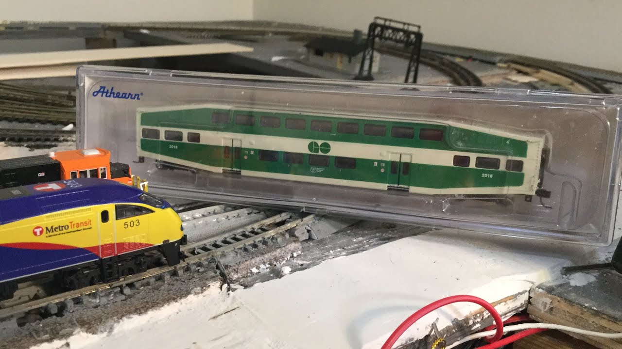 Athearn N Scale GO Transit bombardier Coach #2018 Unboxing And test ...