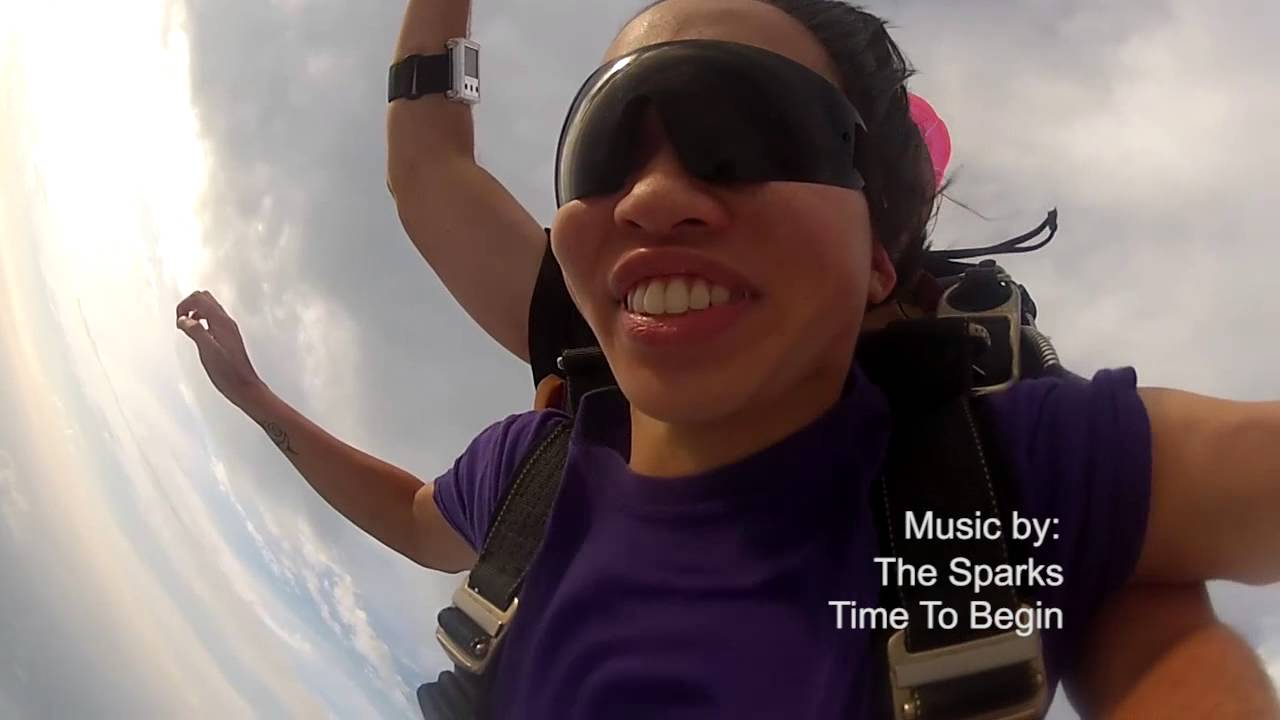 Alicia Luong Skydiver - YouTube