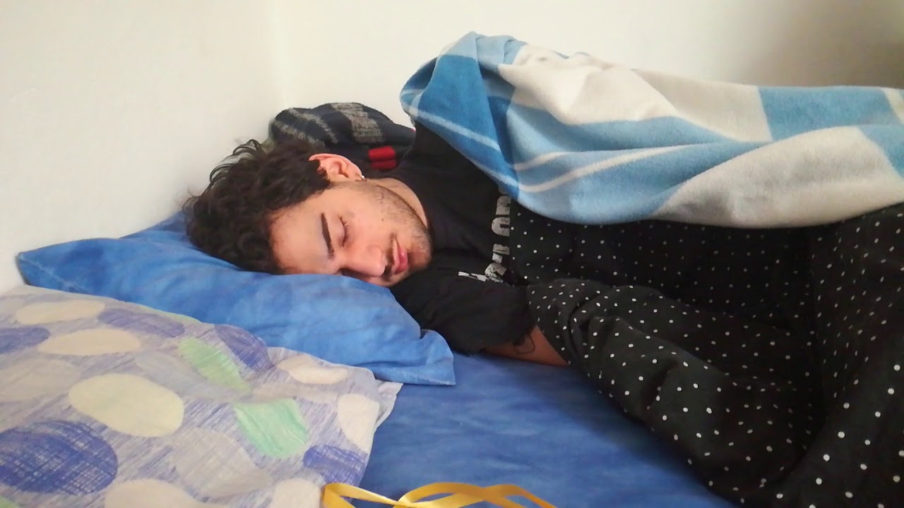 My friend is snoring: let's sample it! - YouTube