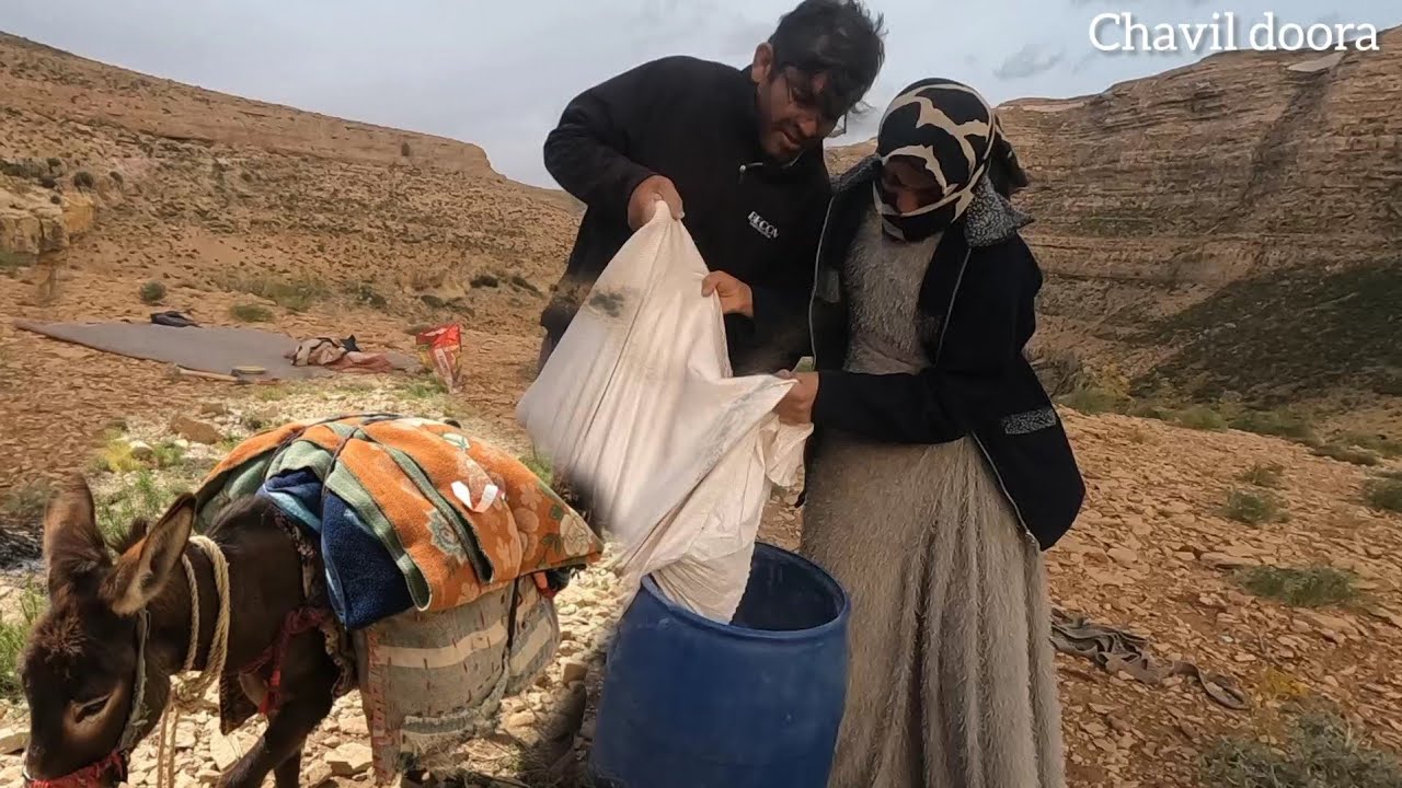 Living in harsh nomadic conditions - YouTube