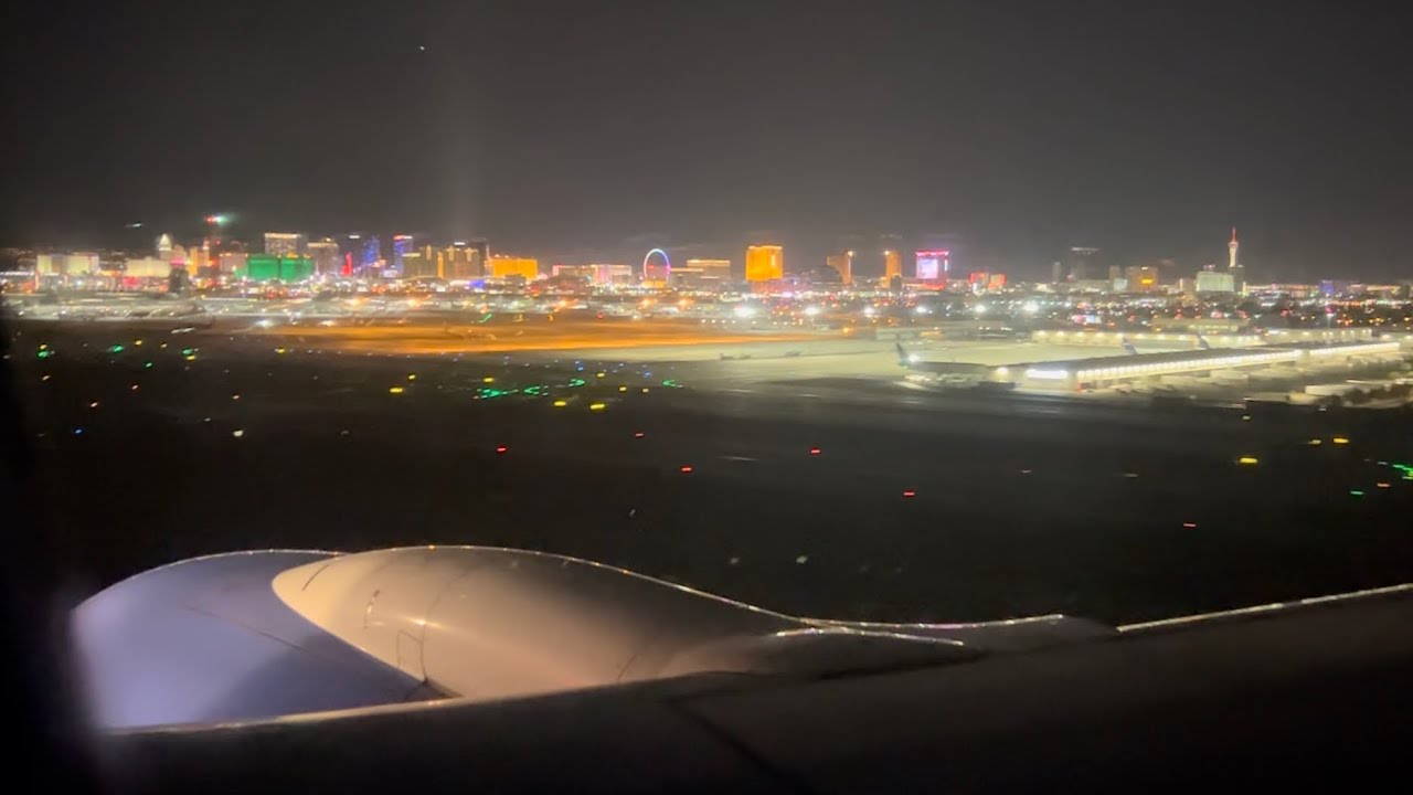 Late Night Landing in Las Vegas on Southwest Boeing 737 - YouTube