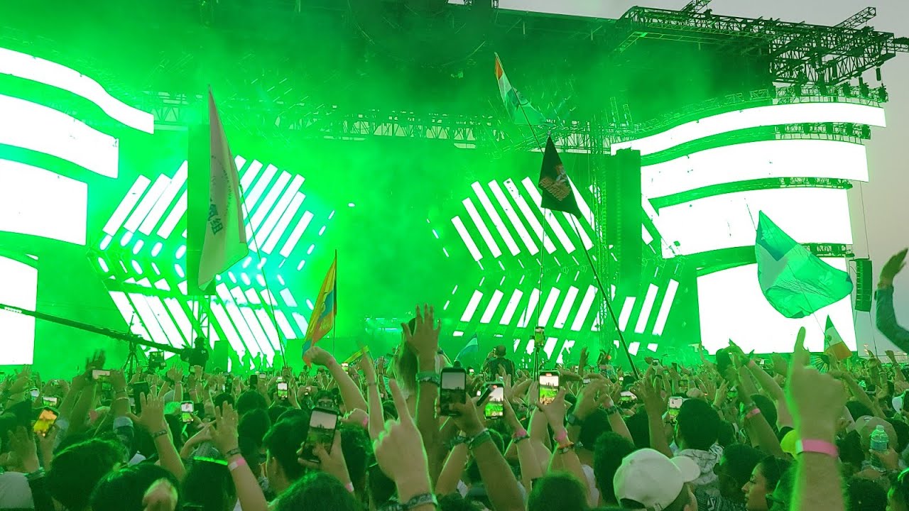 ULTRA MUSIC FESTIVAL MIAMI 2023 DAVID GUETTA MAIN STAGE INTRO PLAYING ...