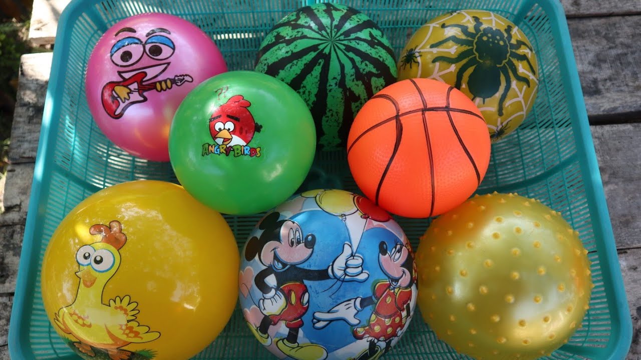 Mencari bola anggry birds, Micky mouse, emoji, semangka, laba laba ...