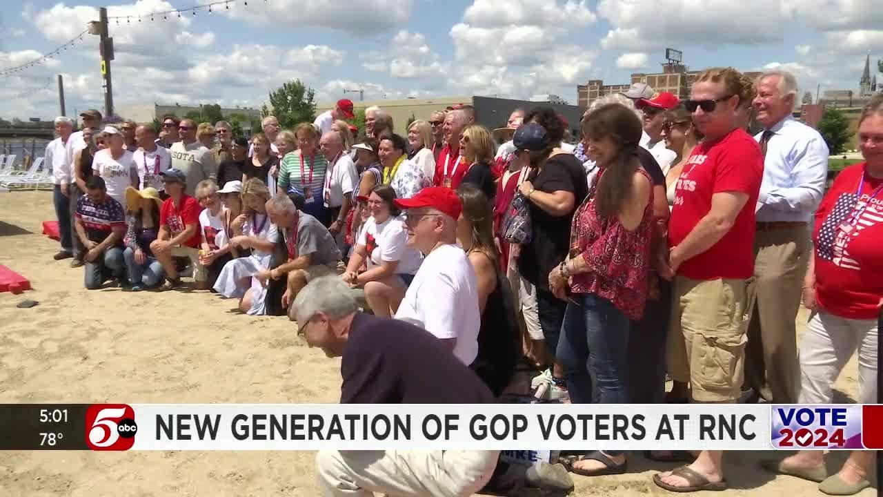 Young Minnesota Republican delegates look to future - YouTube