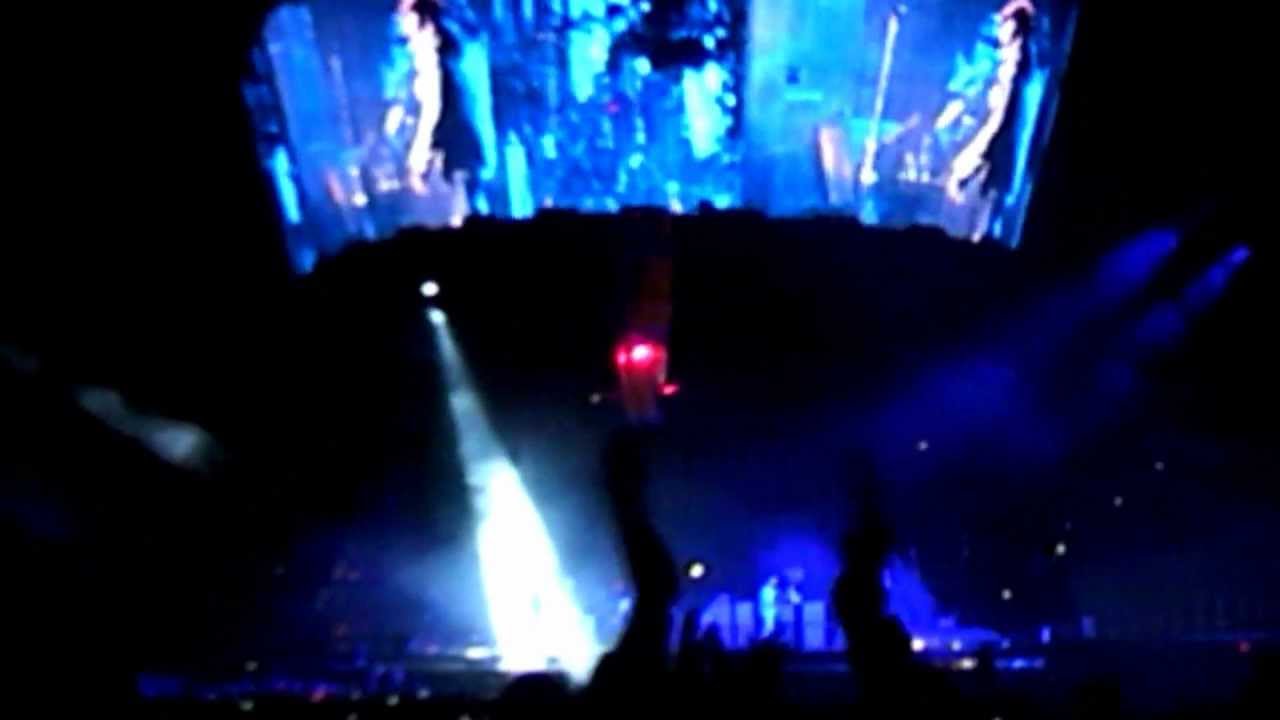 U2 Takes Stage/Bono's Speech & Intro - U2 360° World Tour - Moncton, NB ...