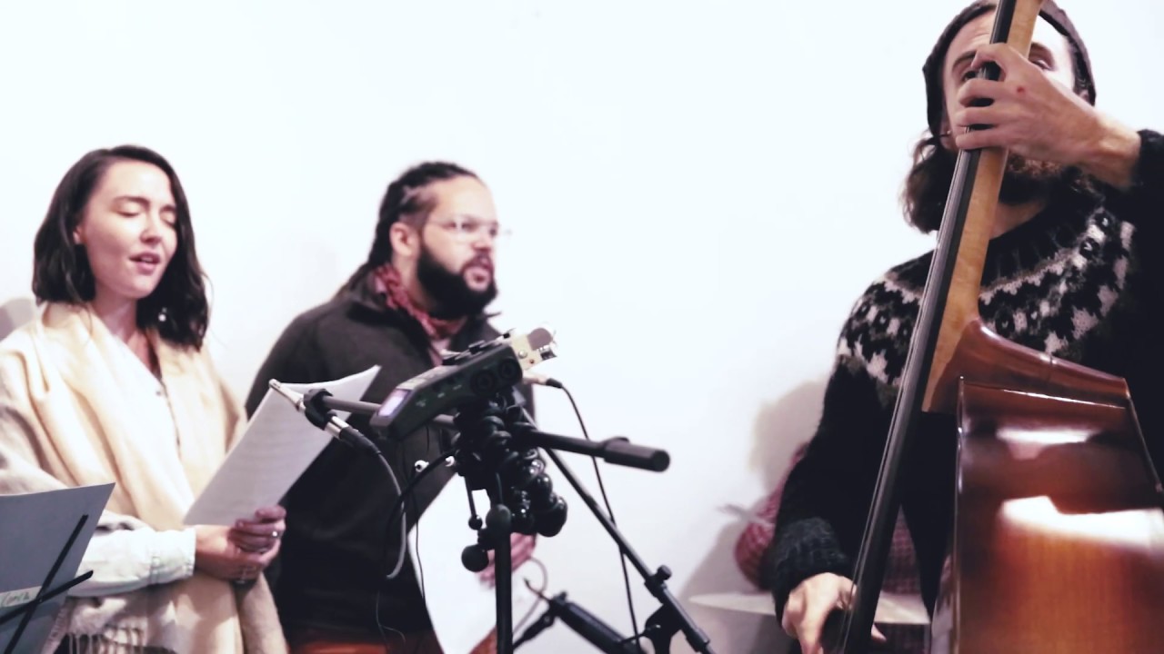 Rob Taylor - 30 Smiles (Apartment Sessions) - YouTube