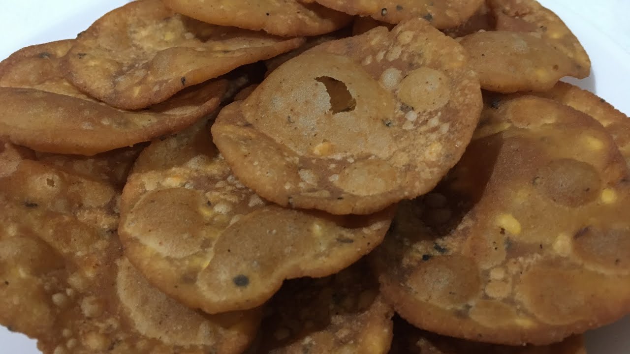 Pappu chakkalu recipe || Easy snack with rice flour - YouTube