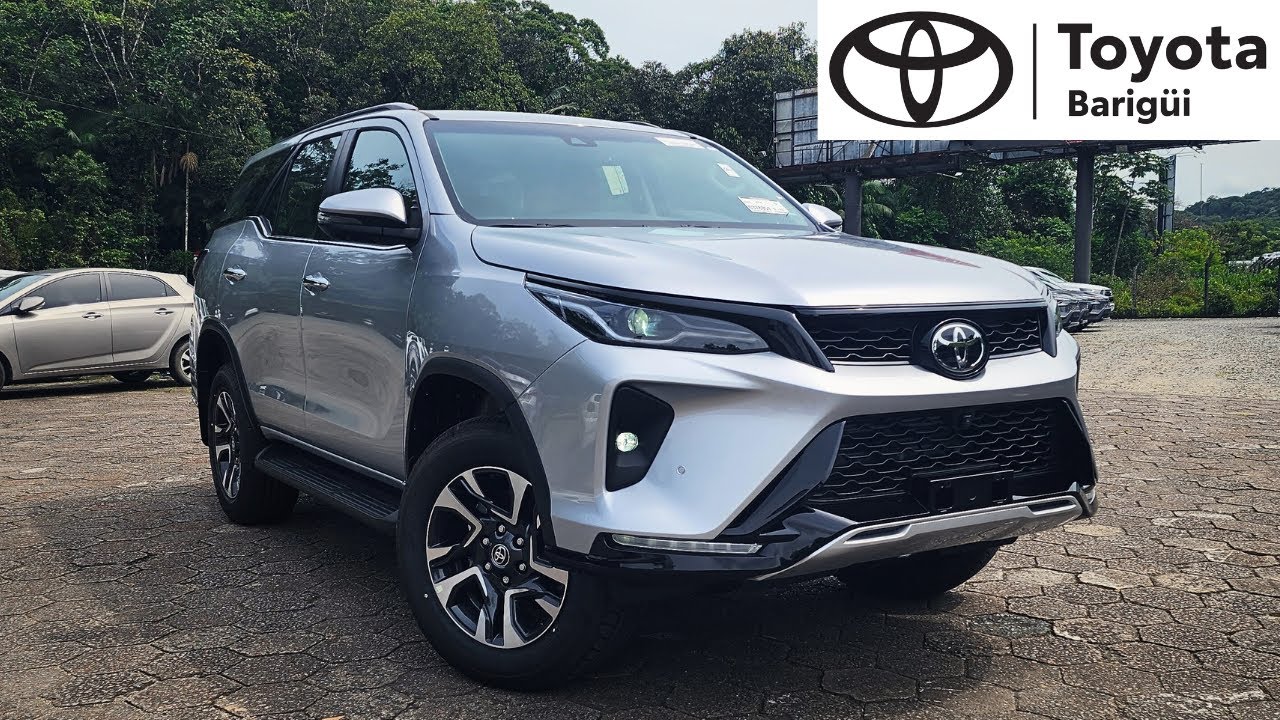 TOYOTA SW4 SRX PLATINUM 2025 TURBO DIESEL 4X4 0KM 7 LUGARES DETALHES DO ...