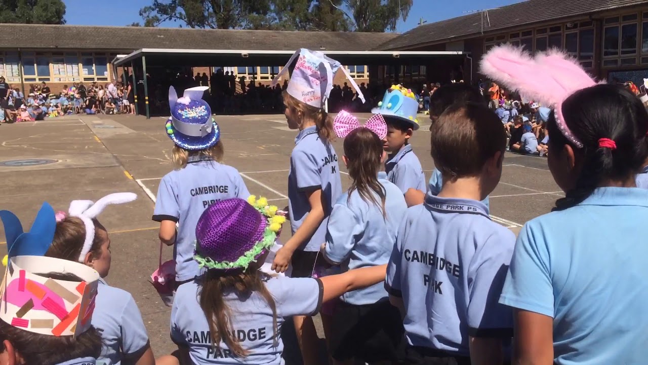 My Easter hat parade at school - YouTube